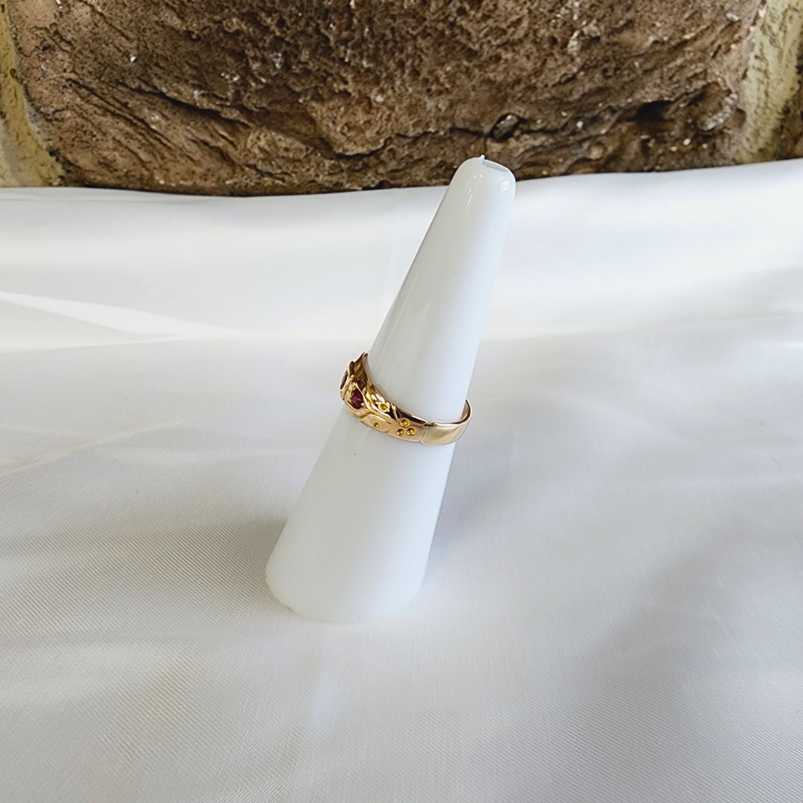 10CT YELLOW GOLD COLOURED STONE DRESS RING HL6122 - Hock and Go