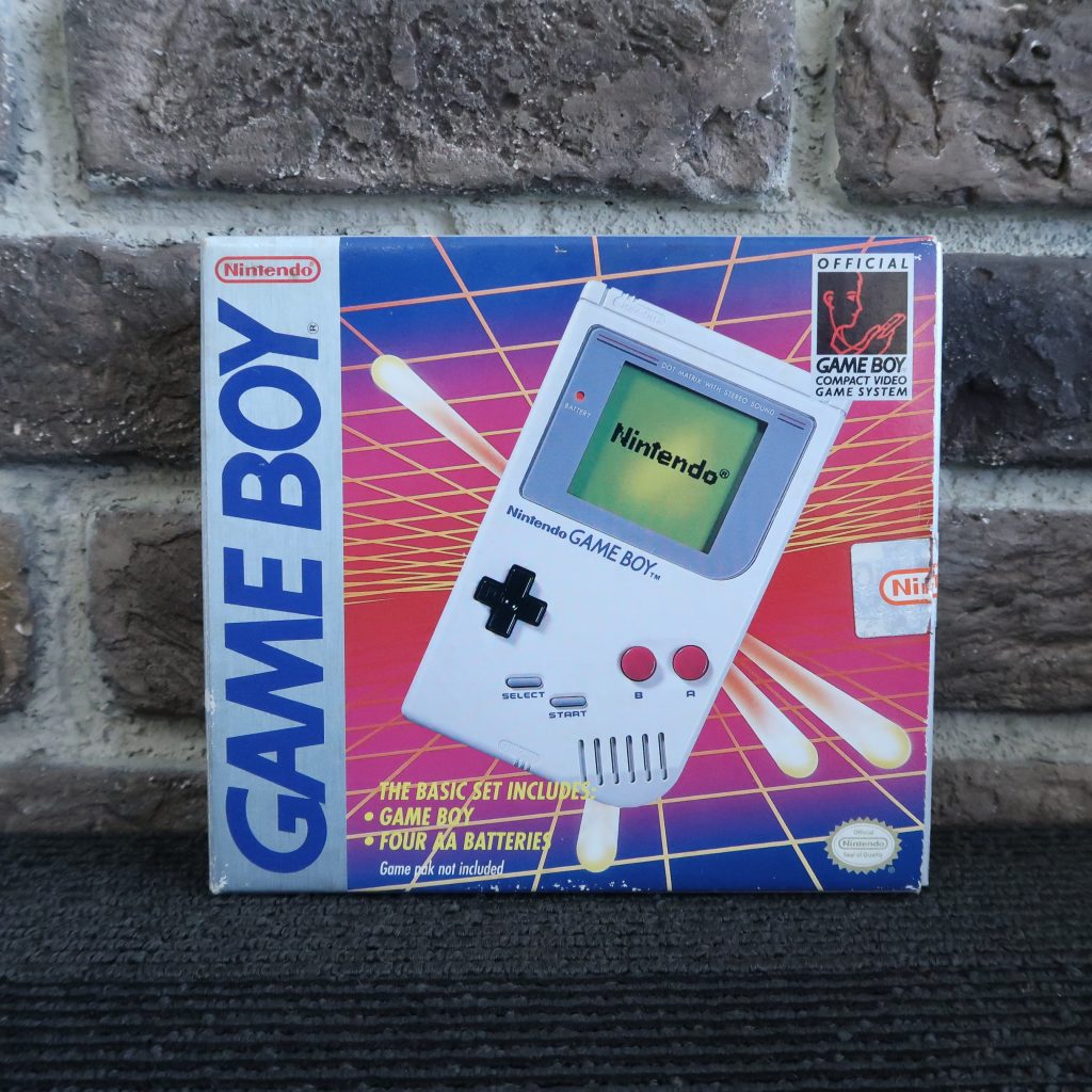NINTENDO GAMEBOY CONSOLE IN ORIGINAL BOX HL6155 - Hock and Go