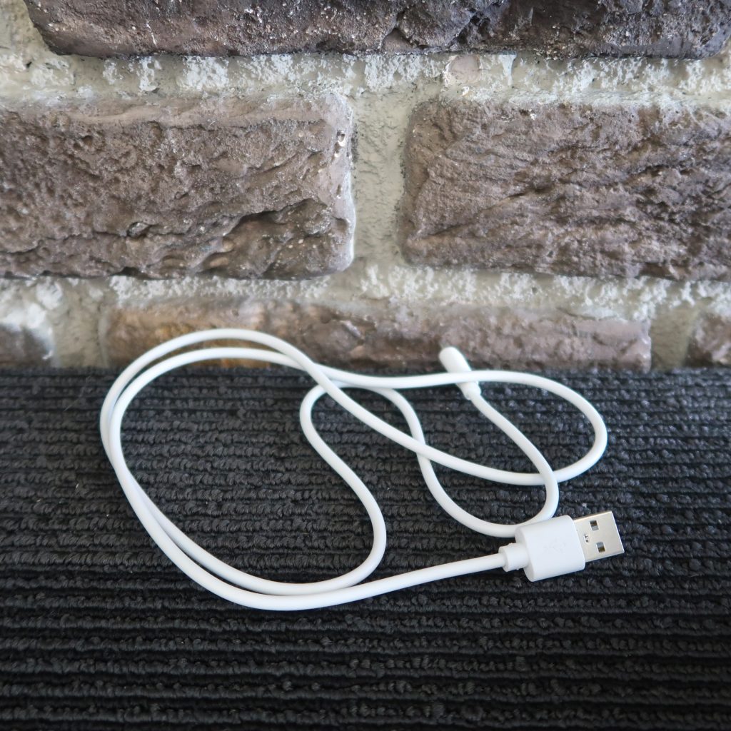 EILIK DESK COMPANION ROBOT WITH ACCESSORIES HL6172 - Hock and Go