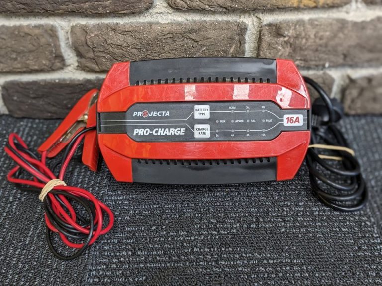 PRO-JECTA PRO CHARGE BATTERY CHARGER -LG7437 - Hock and Go