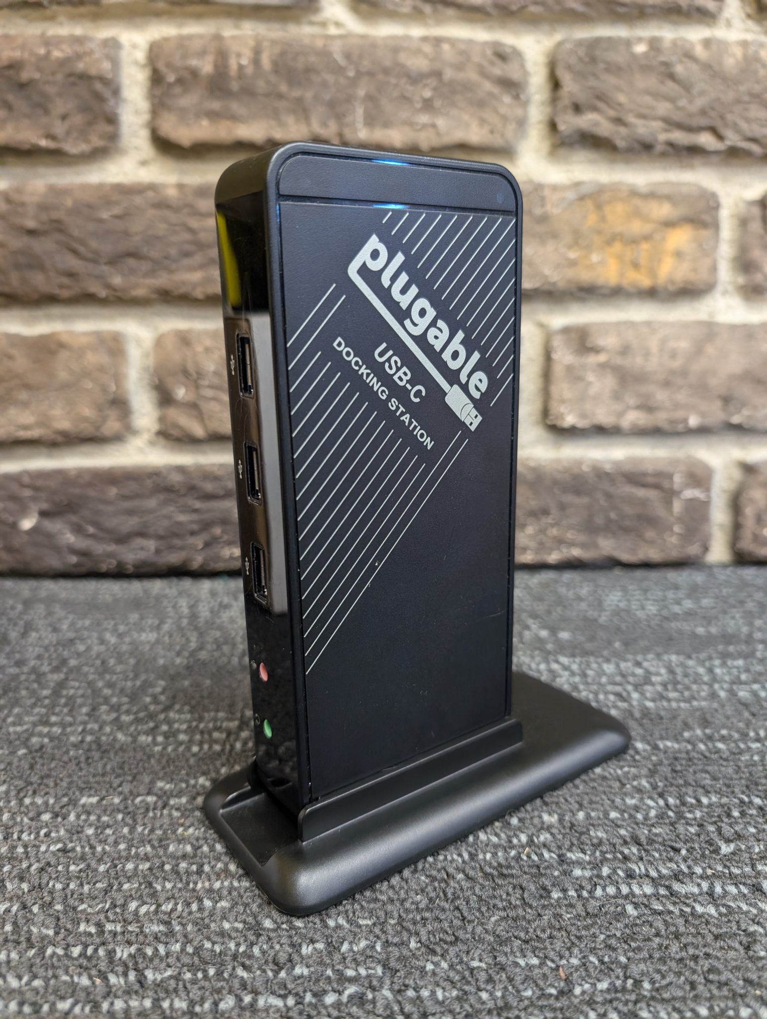 Plugable USB-C Docking Station - Hock and Go
