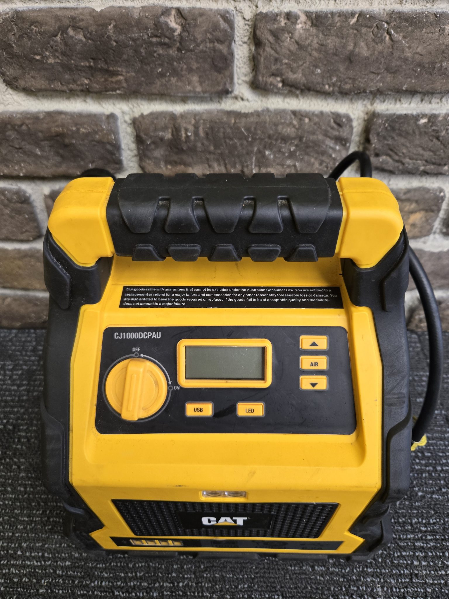 CAT Battery Charger - 24349 - Hock and Go